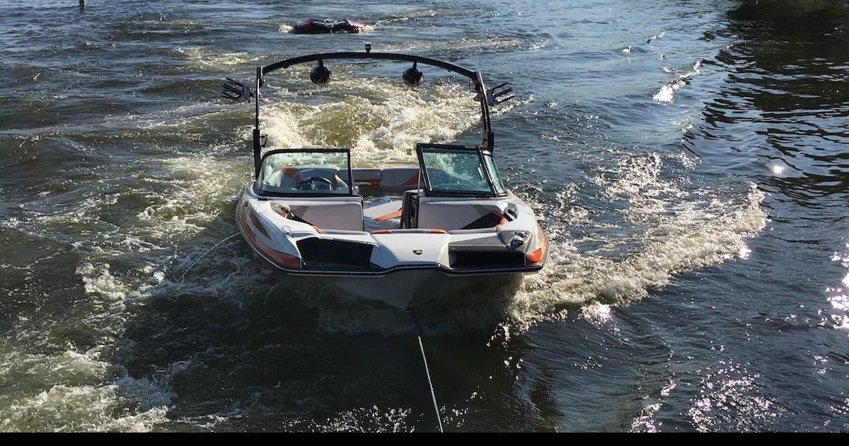 Overloaded Boat Sinks On The Grand Glaize Arm | Boat Crashes | lakeexpo.com