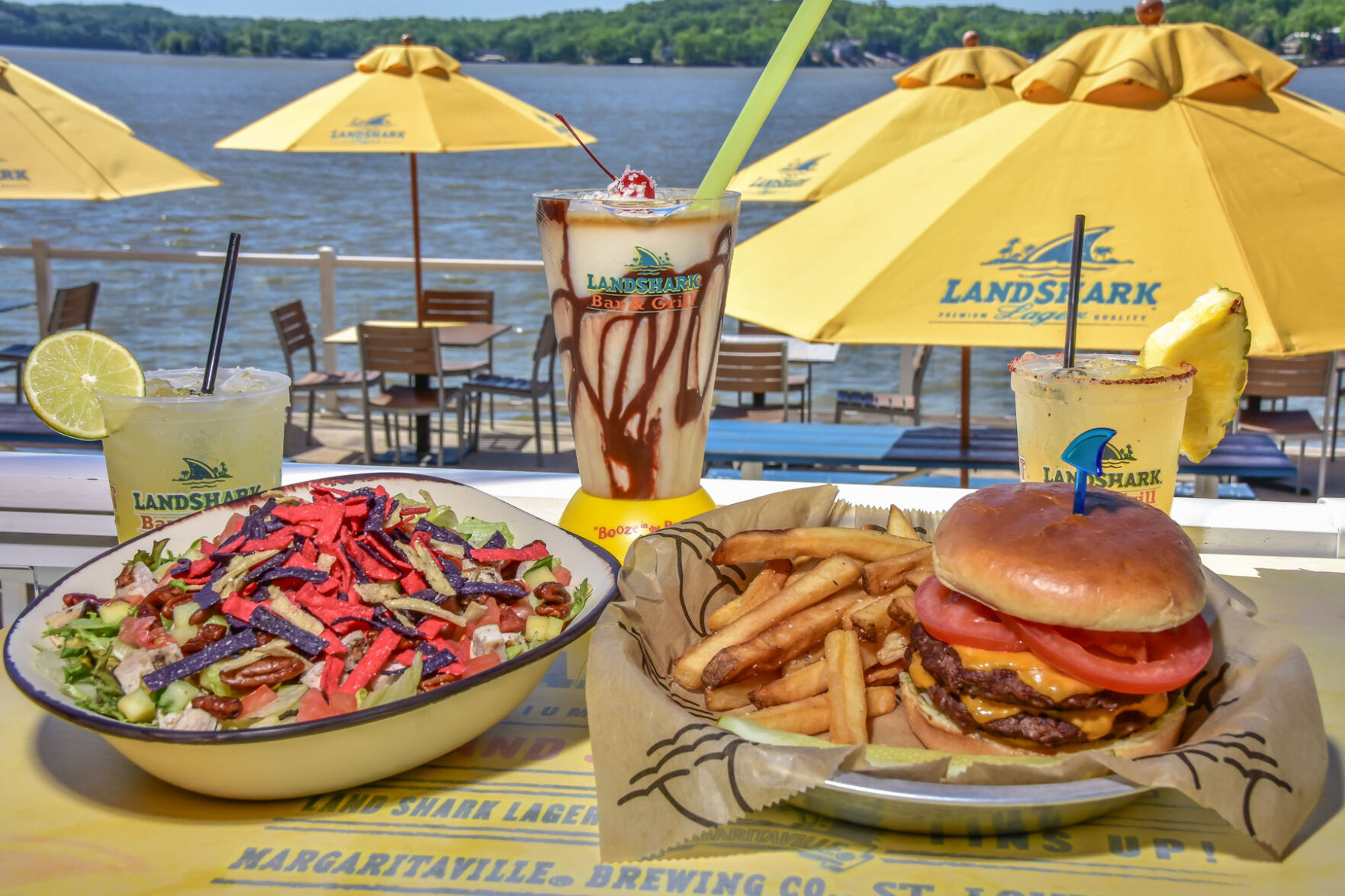 Waterfront Bites & Sips: Your Guide To Dining At Margaritaville Lake ...