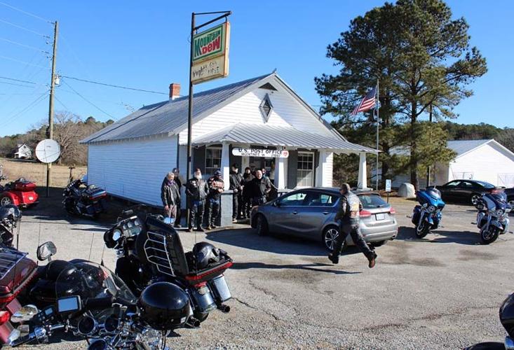 'Sealed with love:' Cherished tradition lives on at Valentines, VA Post ...