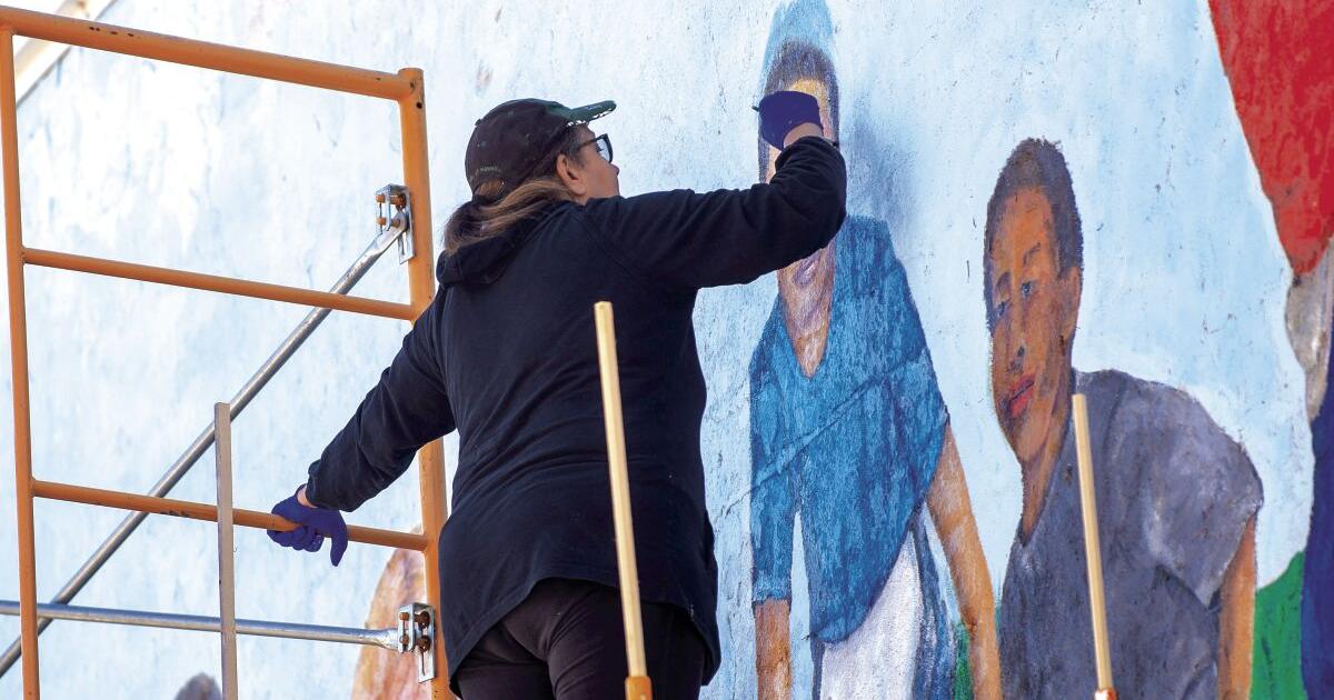 Littleton Academy celebrates new mural on school gymnasium building ...