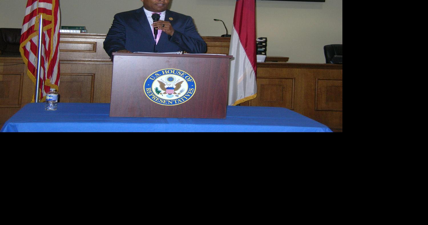 Congressman Don Davis visits Warren County for Town Hall Meeting | News ...