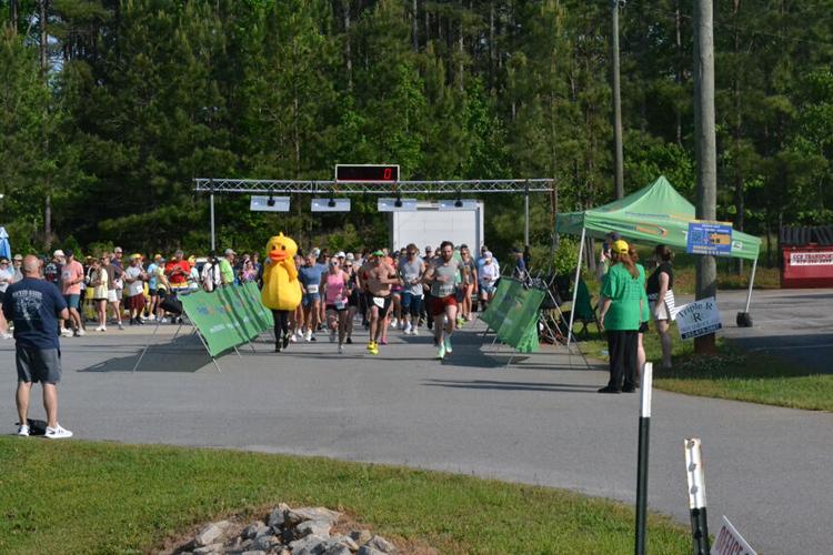 Q.W.A.C. founder oversees record turnout for Lake Gaston run | News ...