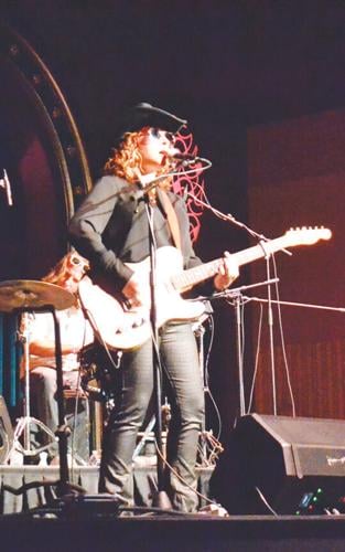 Rain doesn’t damper Jordan Rainer show at The Acorn Center | News ...