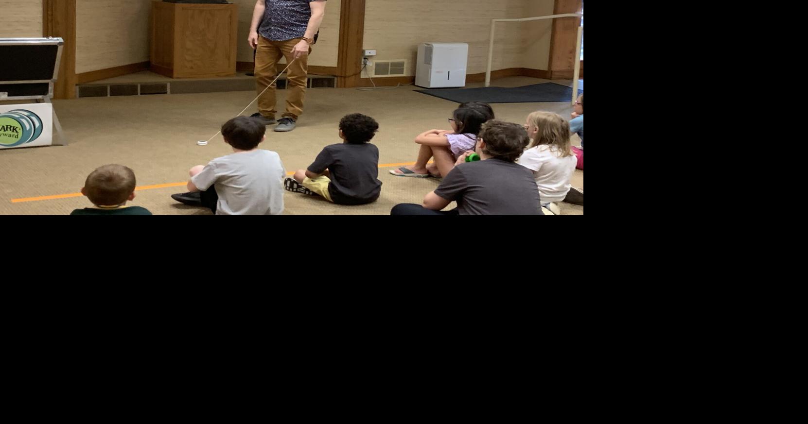 World Yo-Yo champion performs at Lake Geneva Public Library