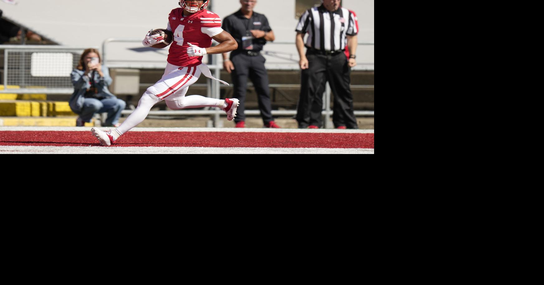 Photos: Wisconsin football takes down South Dakota