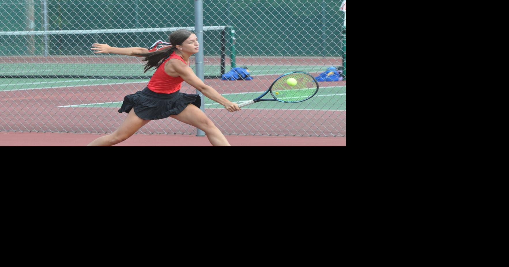 Badger girls tennis remain undefeated, place first in Badger Invitational