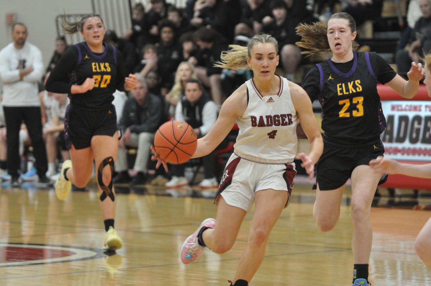 Badger girls wresting setting up for success