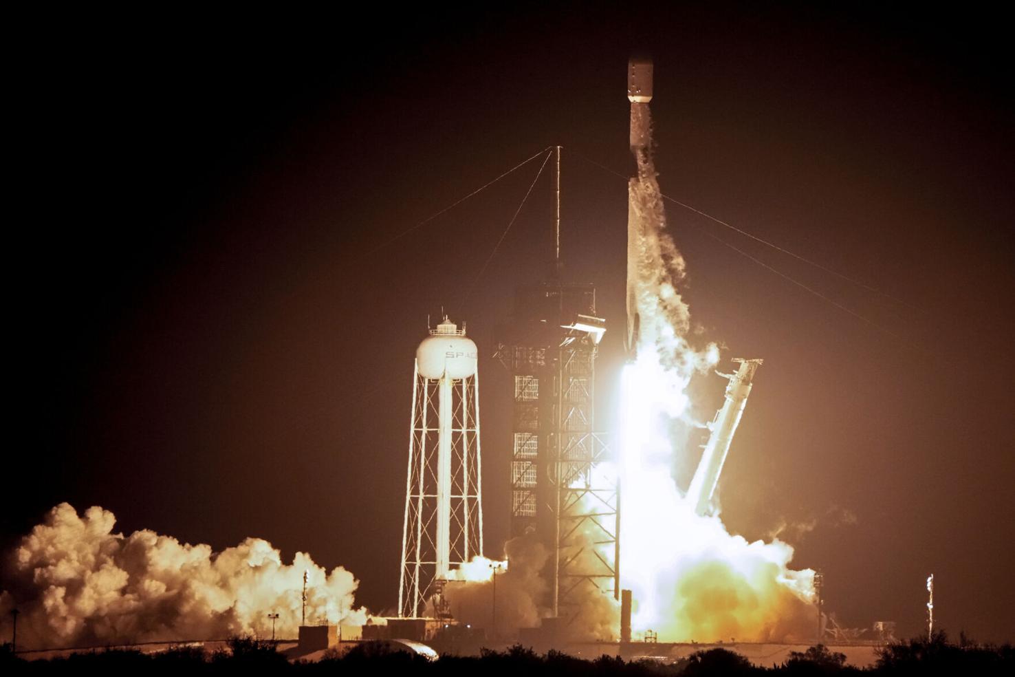SpaceX’s Falcon rocket blasts off toward moon