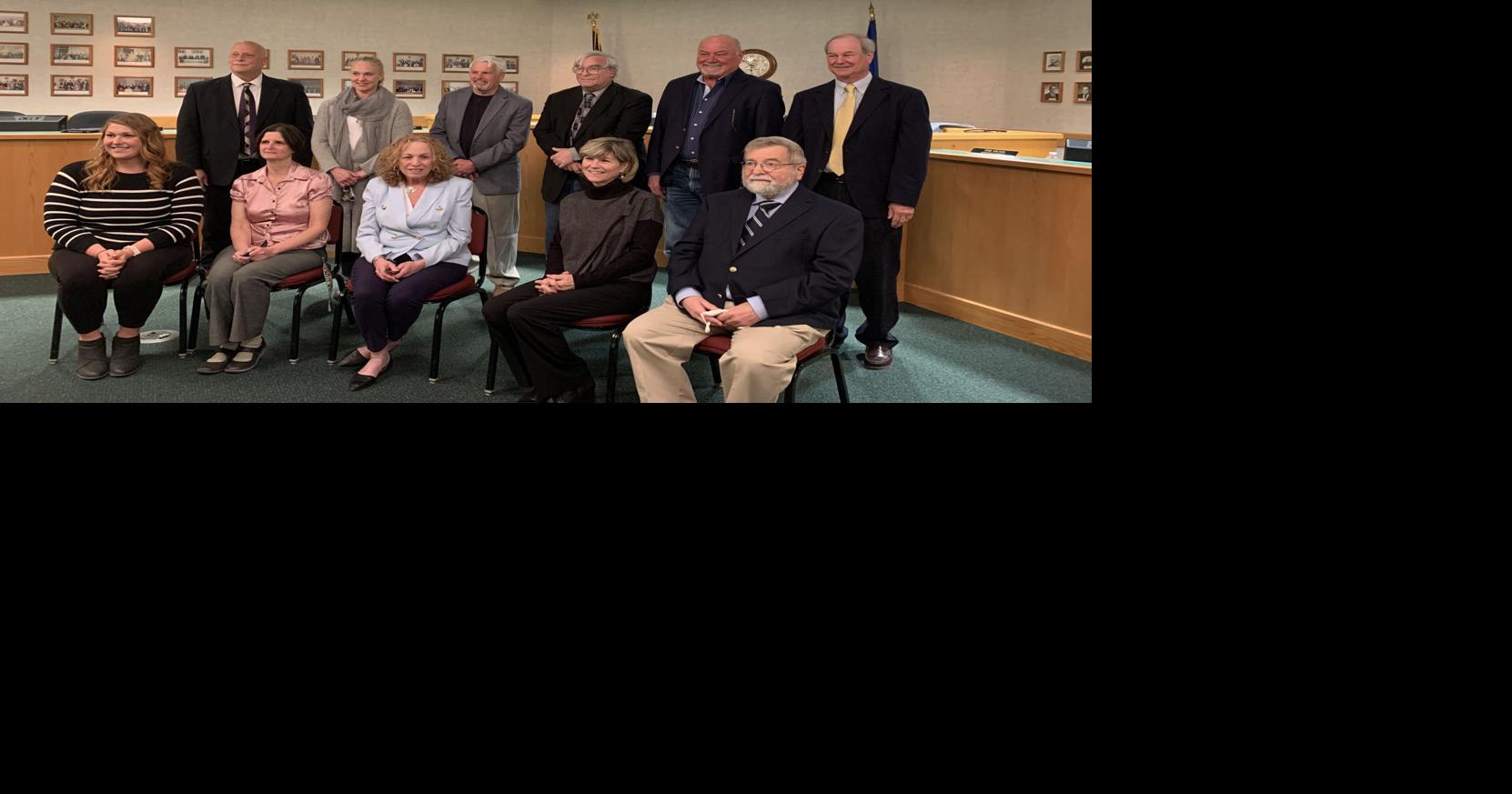 Re-elected Lake Geneva aldermen sworn in during re-organizational meeting