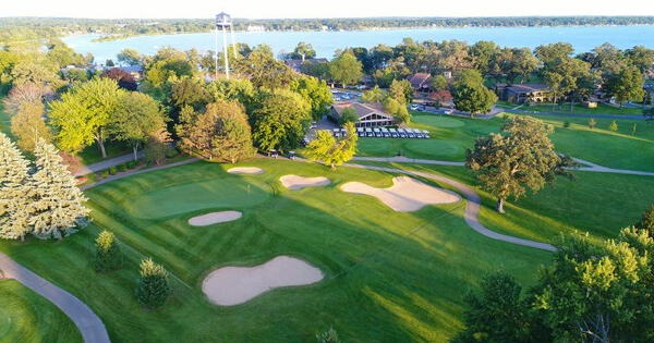 Golf package aims to put golfers on the green in Delavan's Majestic