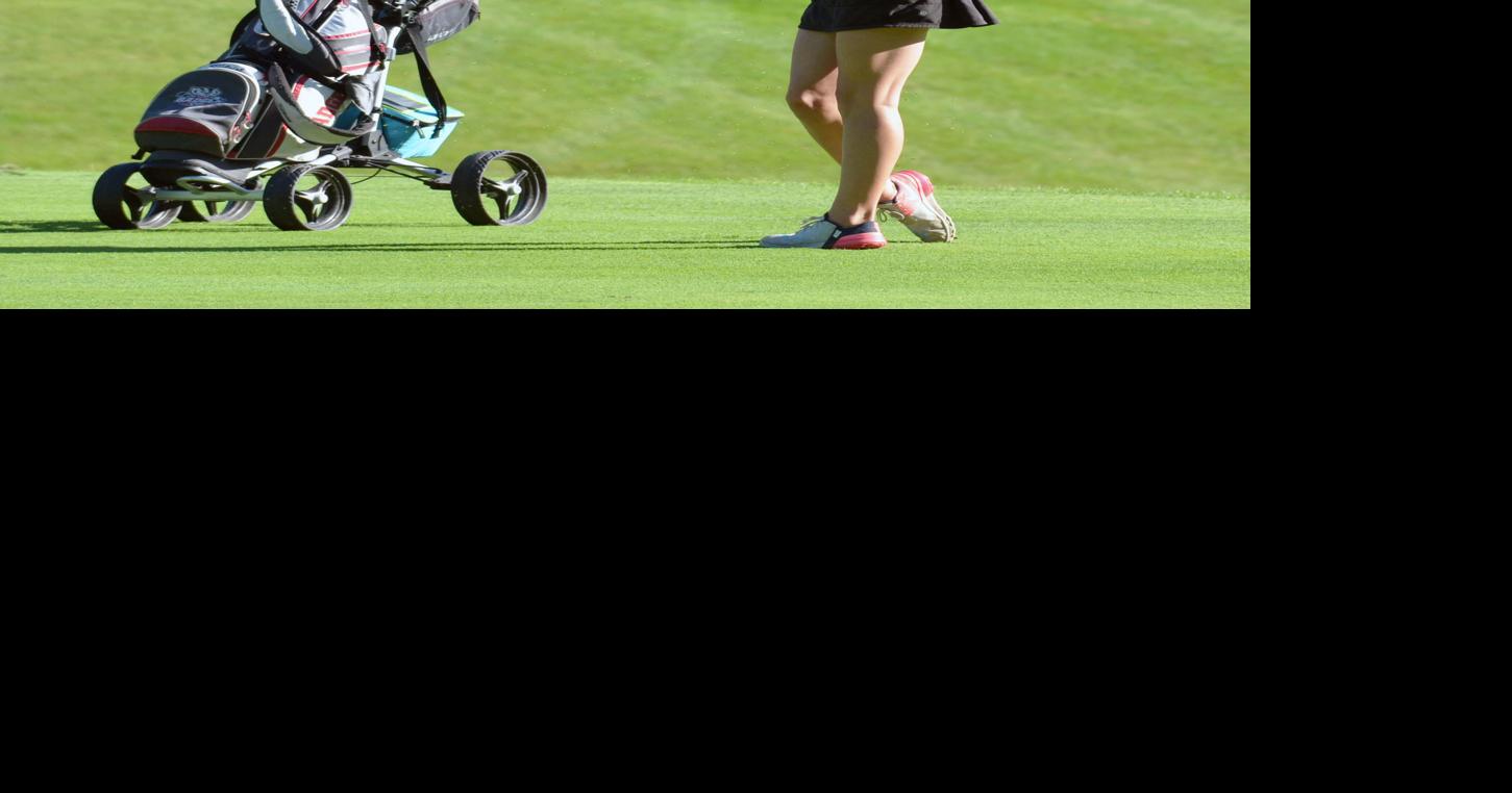 Badger golf completes undefeated regular season