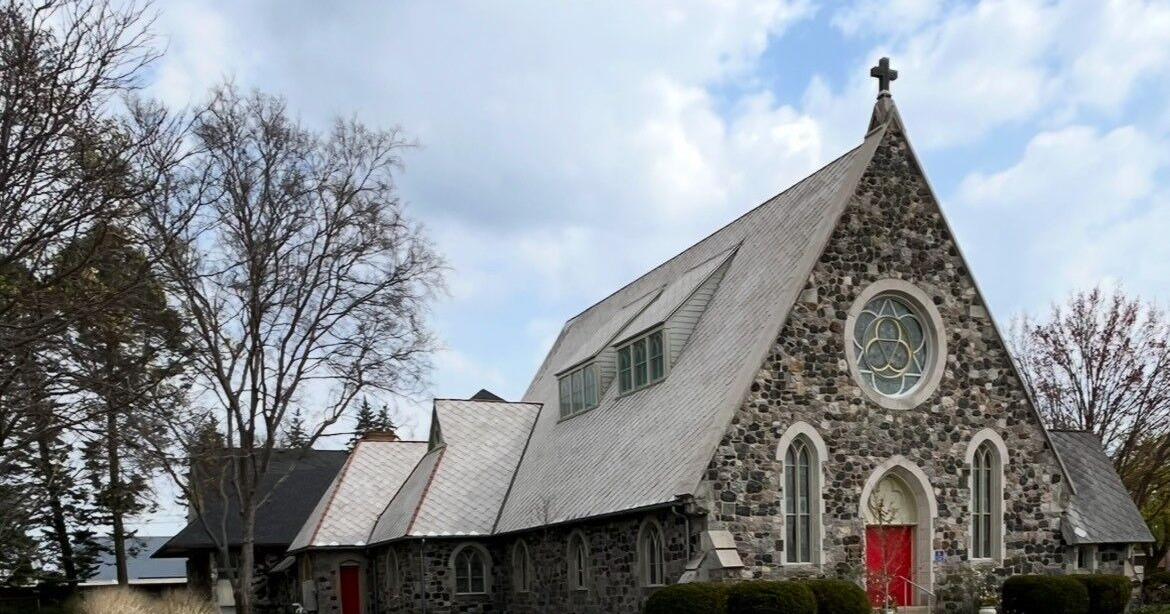 Lake Geneva pastor reflects on first year Holy Communion