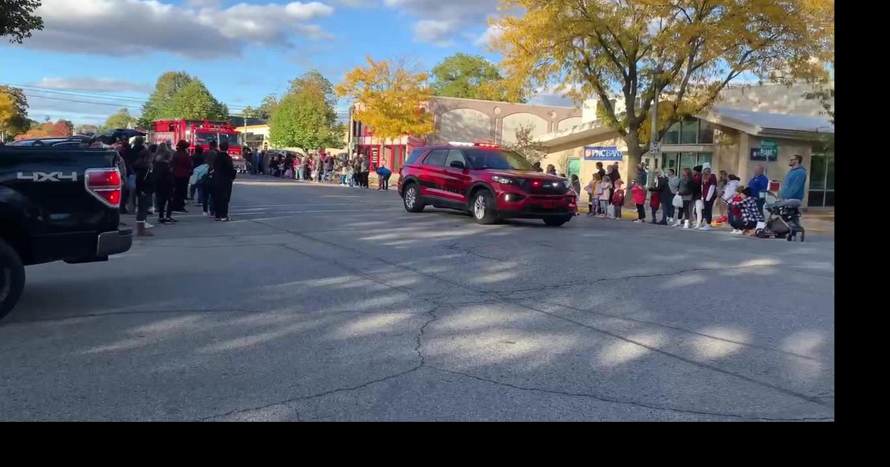 Badger High School homecoming parade strolls through Lake Geneva