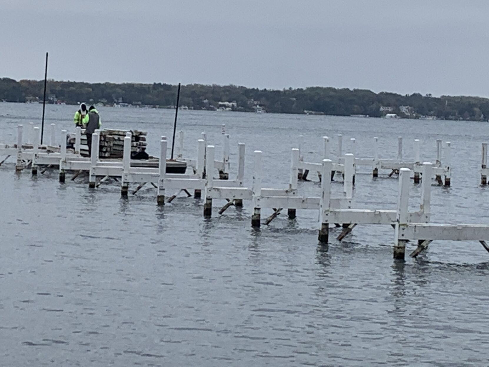 Lake Geneva rejects partnership for beach QR code program