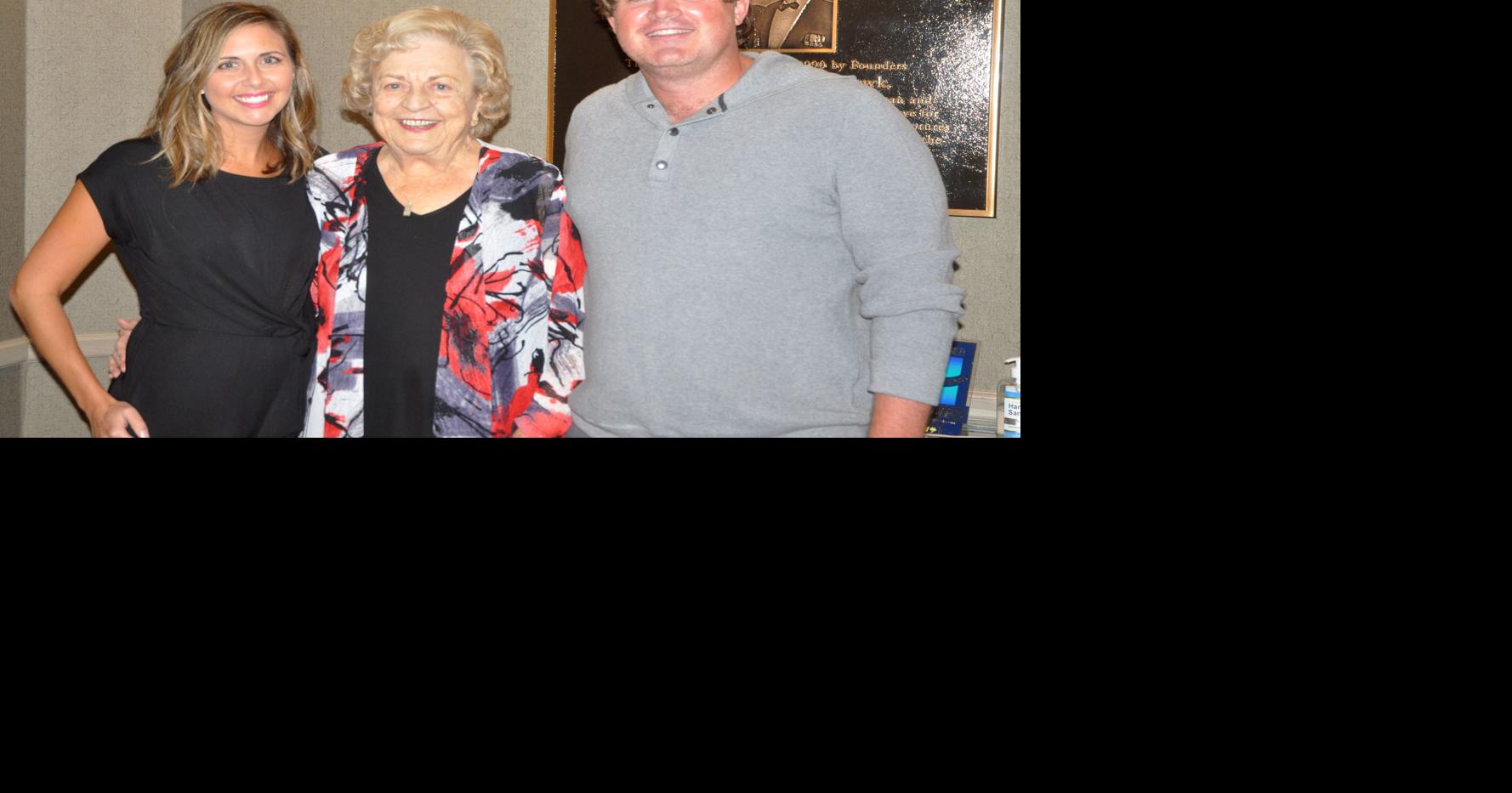 Geneva Inn owners celebrate 30 years on the lakefront