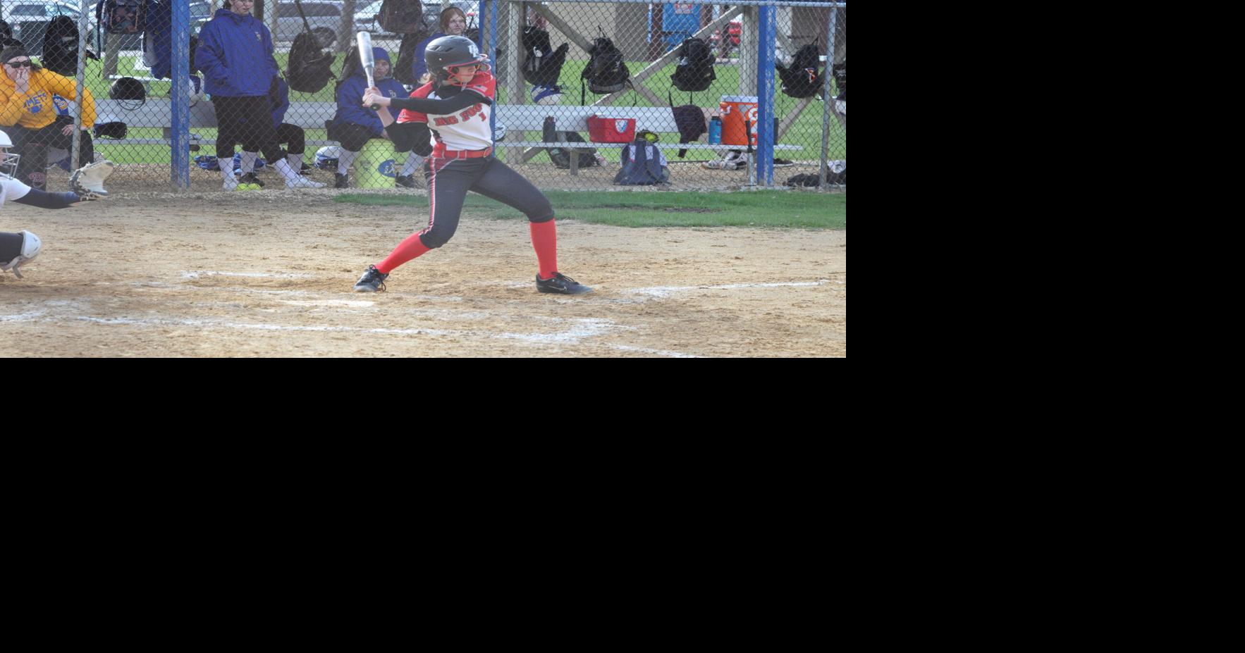 7 photos from the Big Foot softball game against Delavan-Darien