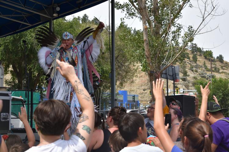 Apsaalooke artist Supaman highlights Indigenous Heritage Day at ...