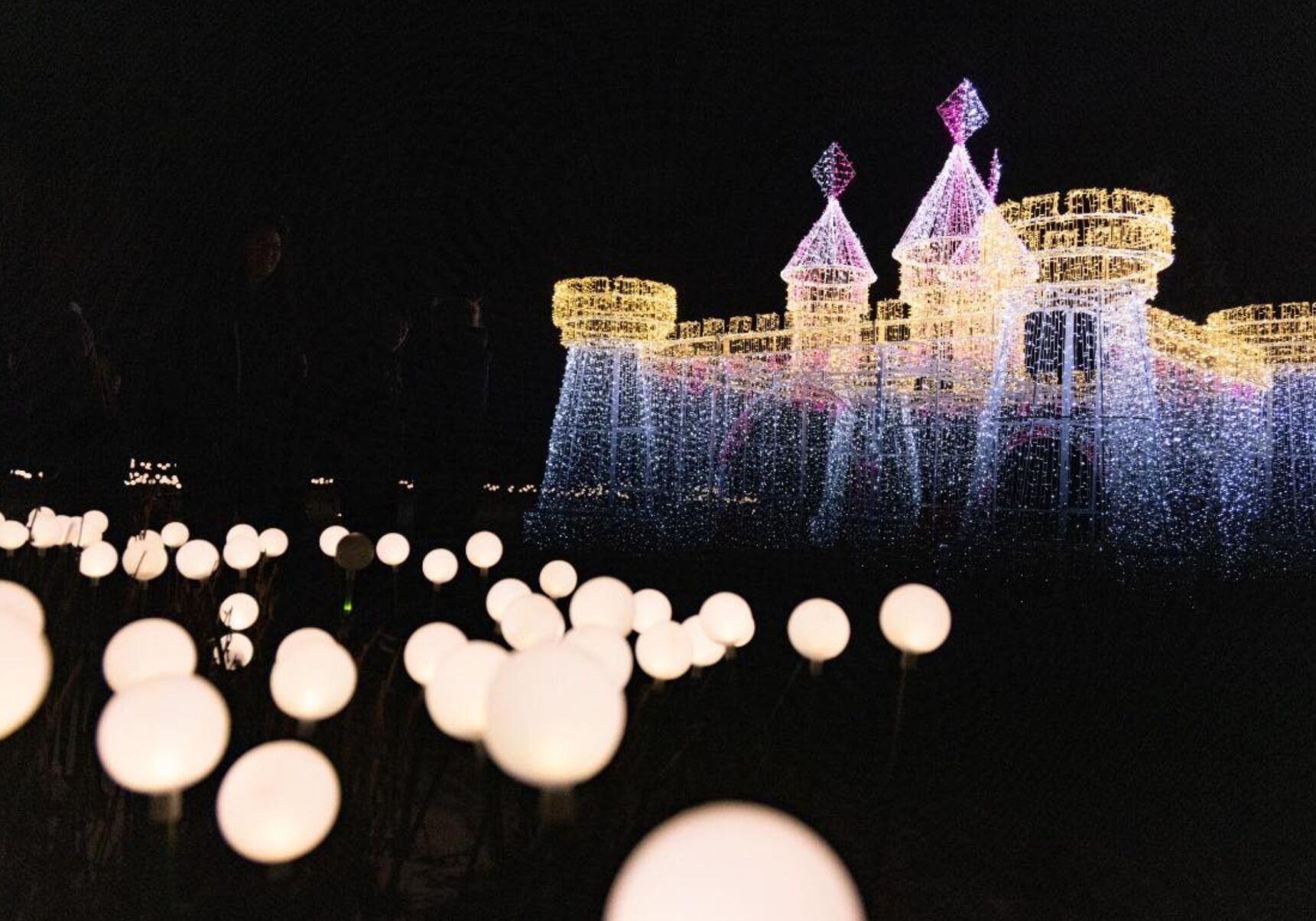 Urapeein Porta Pots presents Holiday-Nights at ZooMontana | News | laureloutlook.com