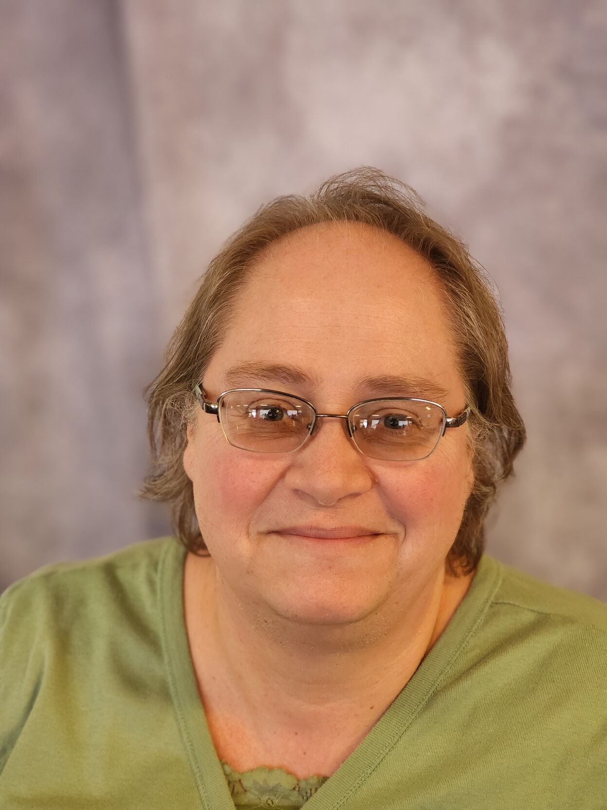 Stacey Osborne | Staff | laureloutlook.com