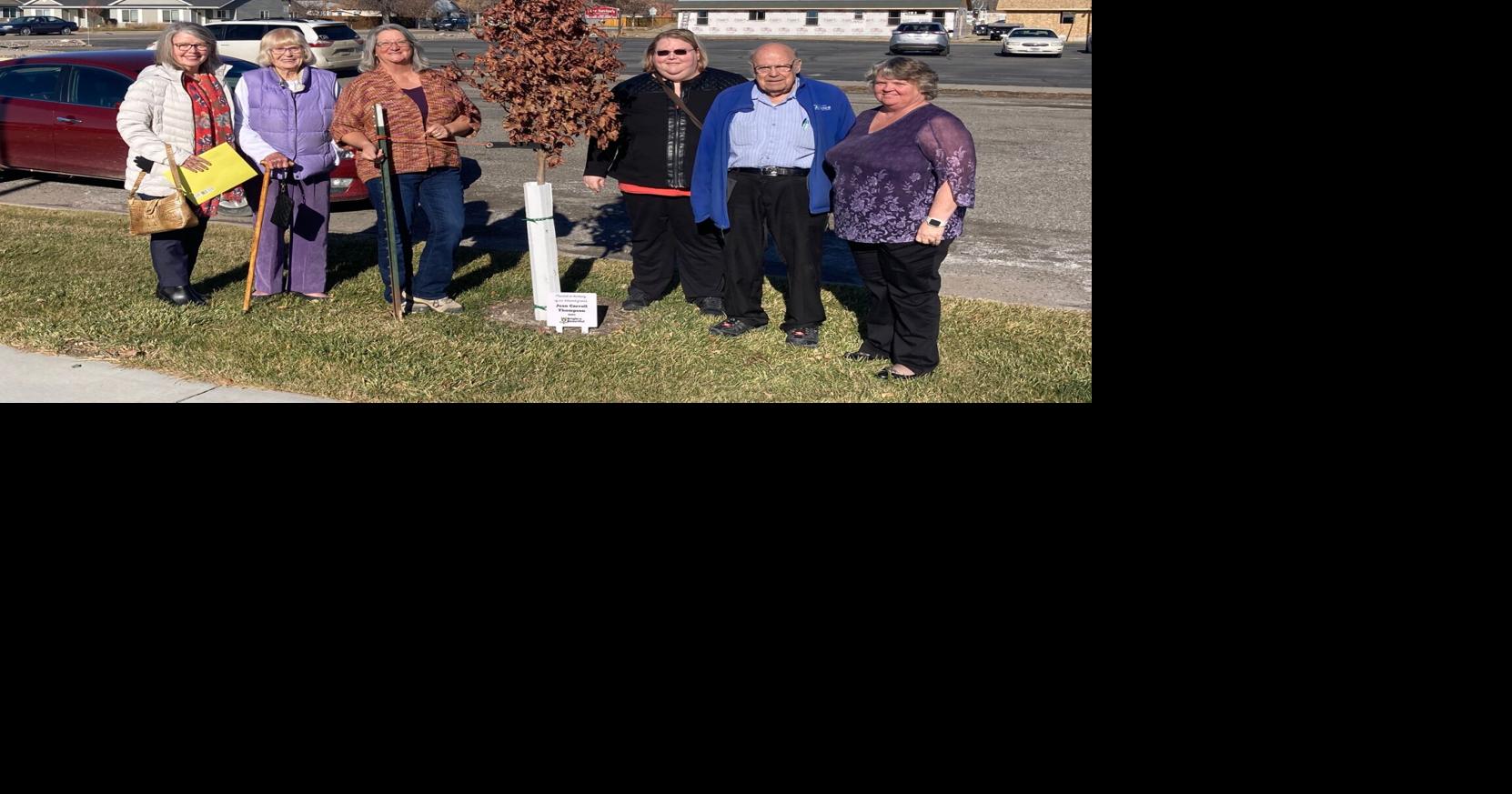 Laurel Library Board plants tree to honor long-time member Jean Carroll ...
