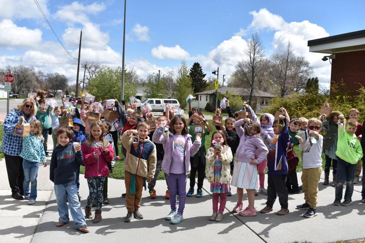 May Day tradition at West School last week pleases the neighbors | News ...