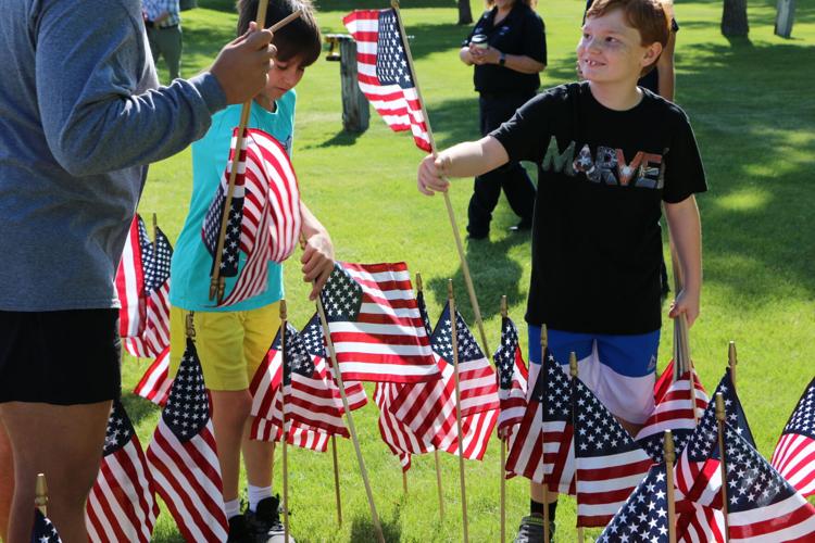 Flags honoring veterans | News | laureloutlook.com