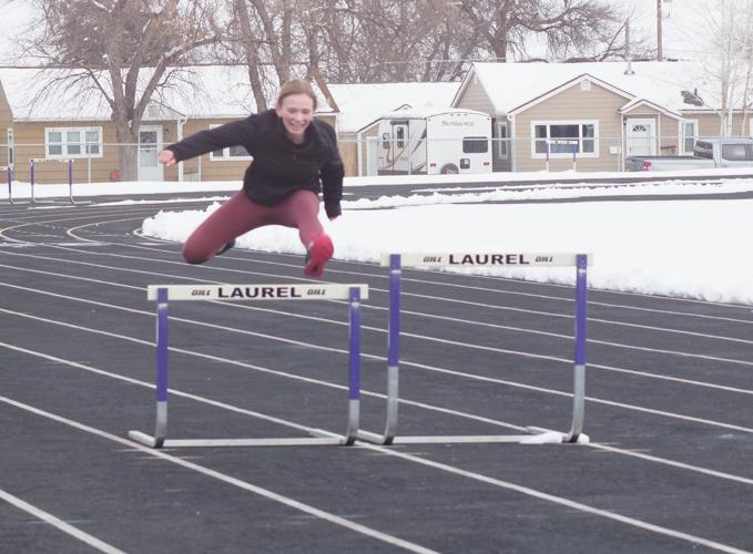 Laurel's Carly Cook chasing 800 three-peat | Sports | laureloutlook.com