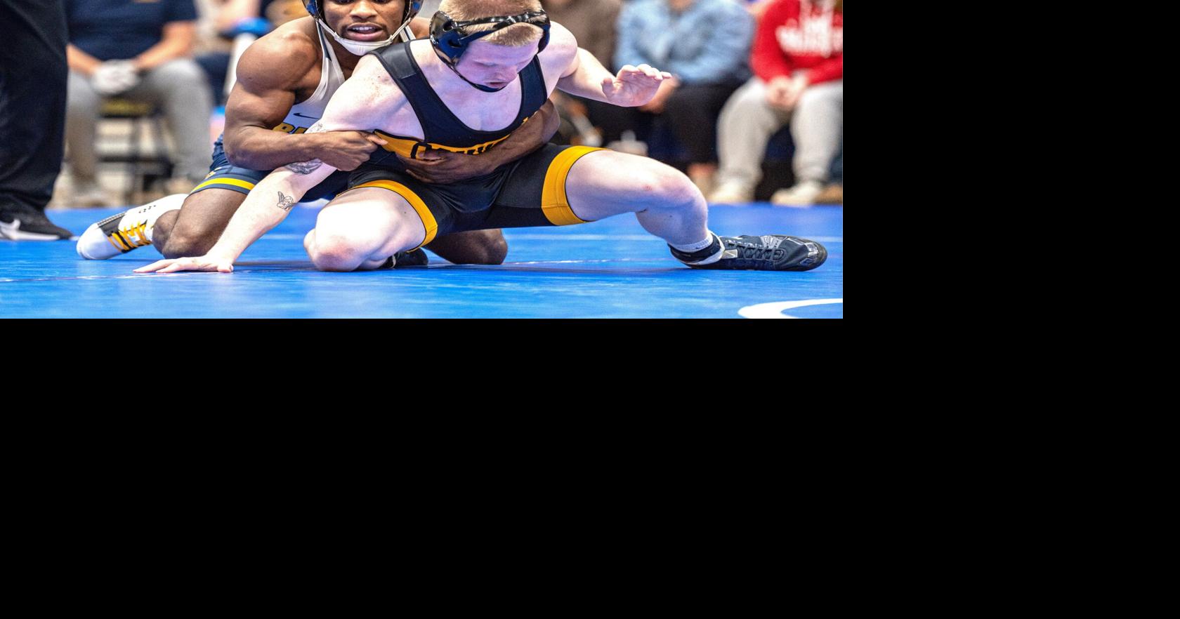 SESKER: Being put on spot was good thing with Blugold wrestlers ...