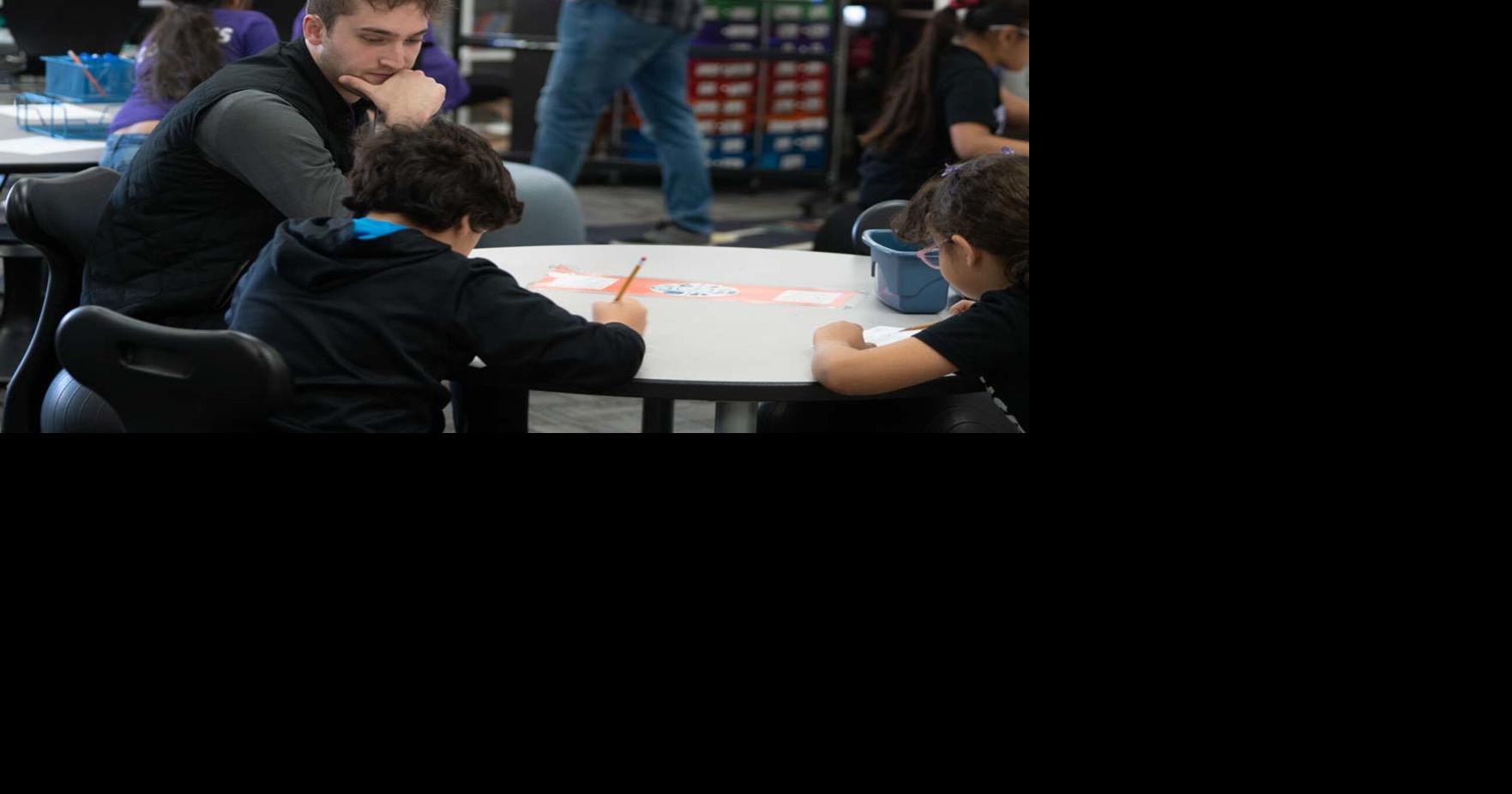 UWEC students explore opportunities, micro-immersions in rural school ...