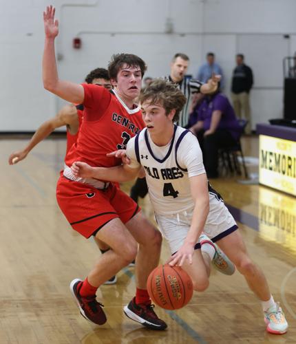 Old Abes' outside shooting lifts them over Central | Sports ...