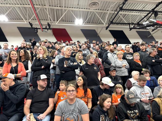 SECOND TO NONE: Mounders receive strong community support | Game ...