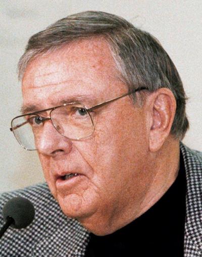 Former GM Ron Wolf shares stories of 90's Packers, Favre | Sports ...