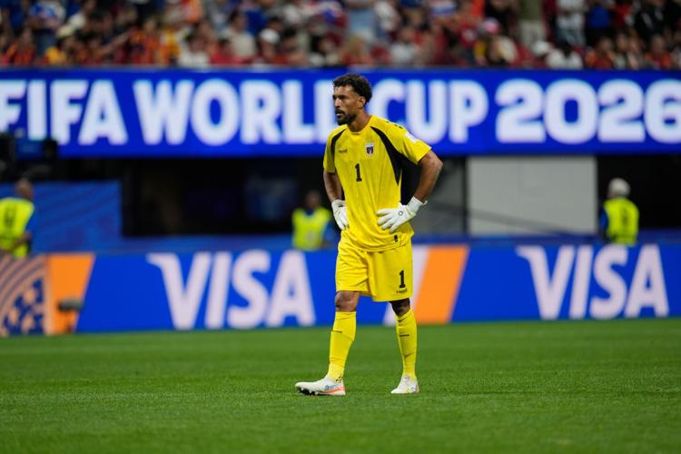 Cape Verde 40-year-old goalkeeper Vozinha turns in a 'dream ...