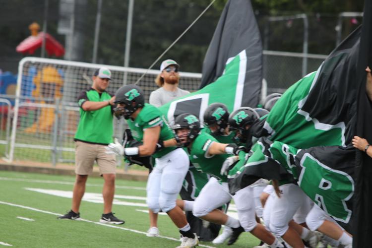 Weekend wrap-up: Eau Claire Memorial, Regis win football openers ...