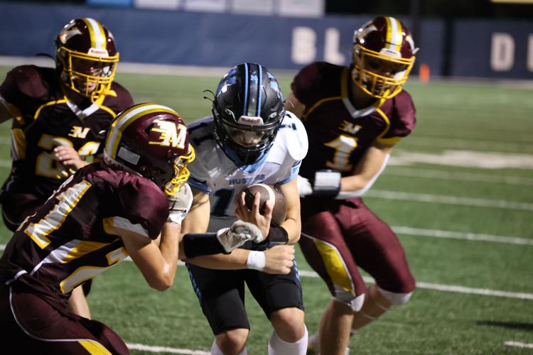 Schaefer's big first half guides Mustangs to blowout win over Huskies ...