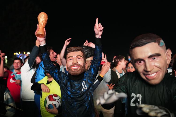 Goalllll! Messi mania overtakes Argentina as legend breaks scoring ...