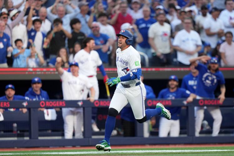 George Springer and Blue Jays capitalize on Mets' mistakes in 2-1 win ...