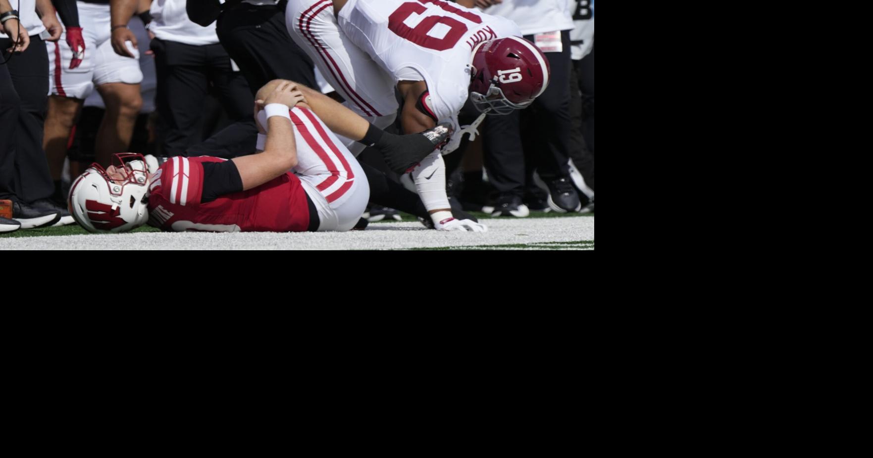 Wisconsin QB Tyler Van Dyke to miss rest of season with torn ACL, AP ...