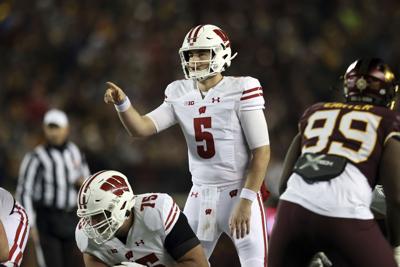 The 3 biggest storylines for the Wisconsin football offense in spring ...