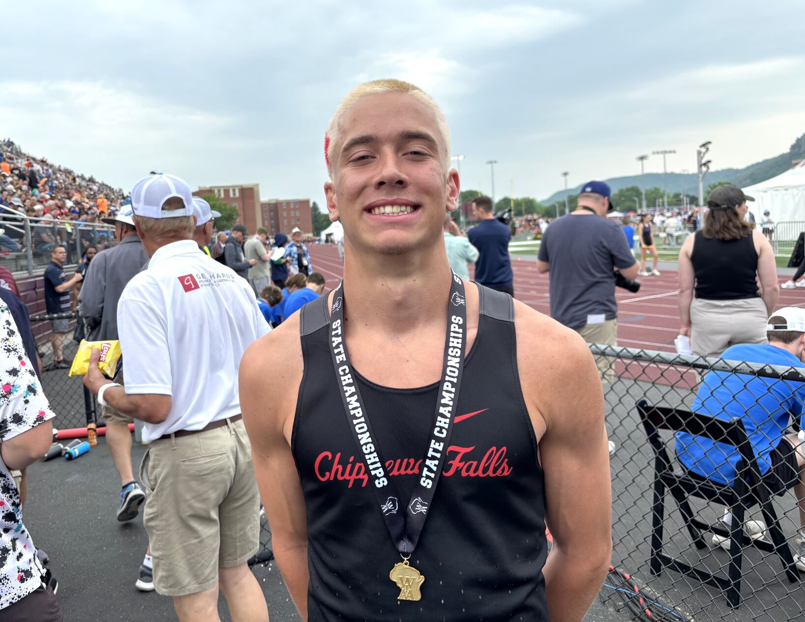 Hebert wins 2 golds before emotional moment with father | Sports ...