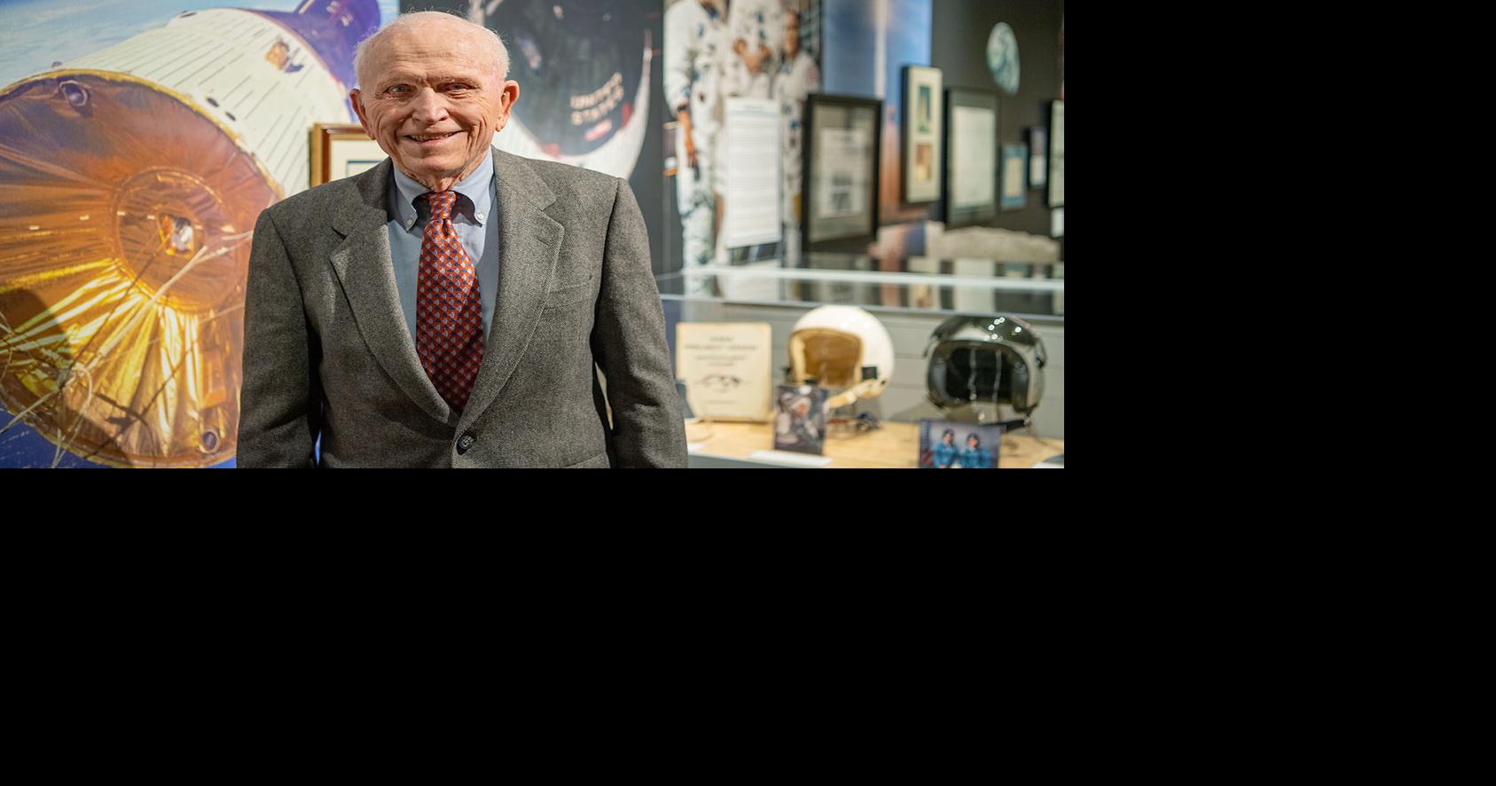 Frank Borman exhibit featured in Oshkosh | Travel | leadertelegram.com