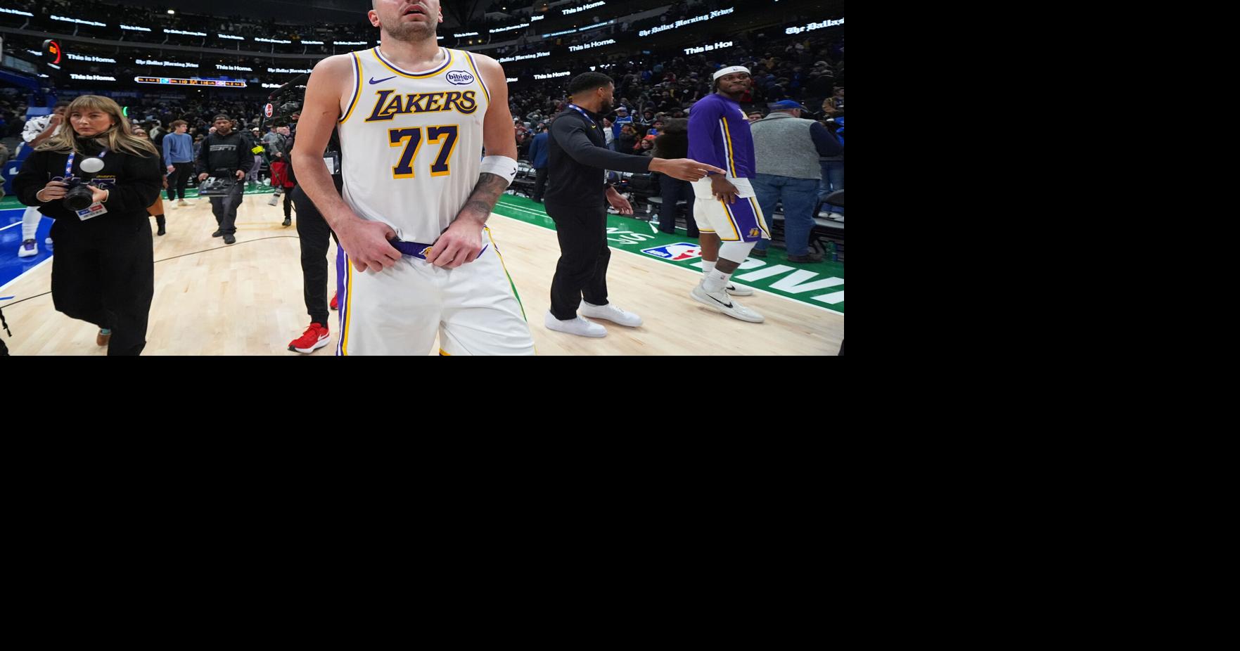 Luka Doncic's emotions ease in 2nd Dallas visit as Lakers star beats ...