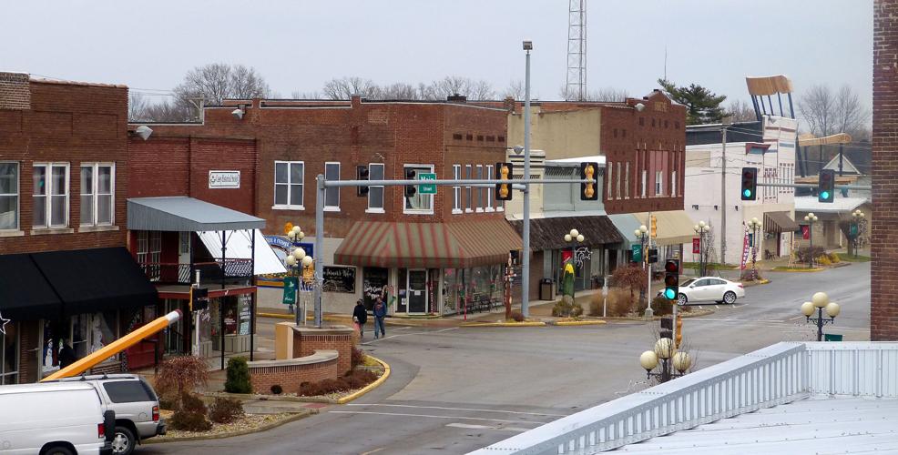 Big things, small town: Larger-than-life objects invigorate, draw ...