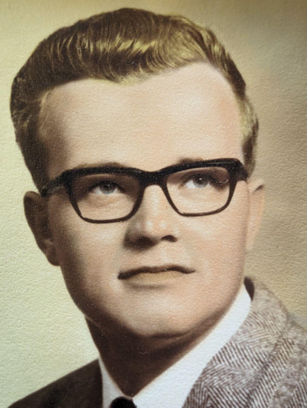 David Johnson | Obituaries | leadertelegram.com