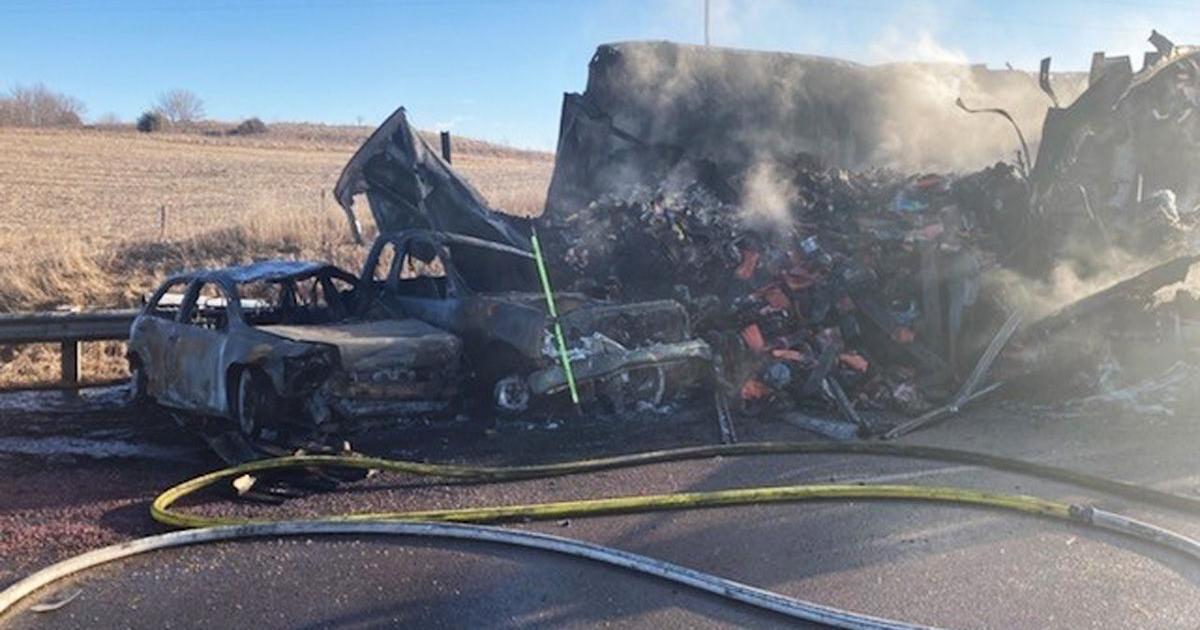 Surprise ice causes crashes | Transports | leadertelegram.com