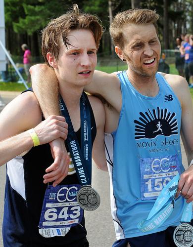Miles of heart: Scotty Hayden wins Eau Claire Marathon, brother Cory ...