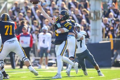 UW-La Crosse tabbed to win third consecutive WIAC football championship ...