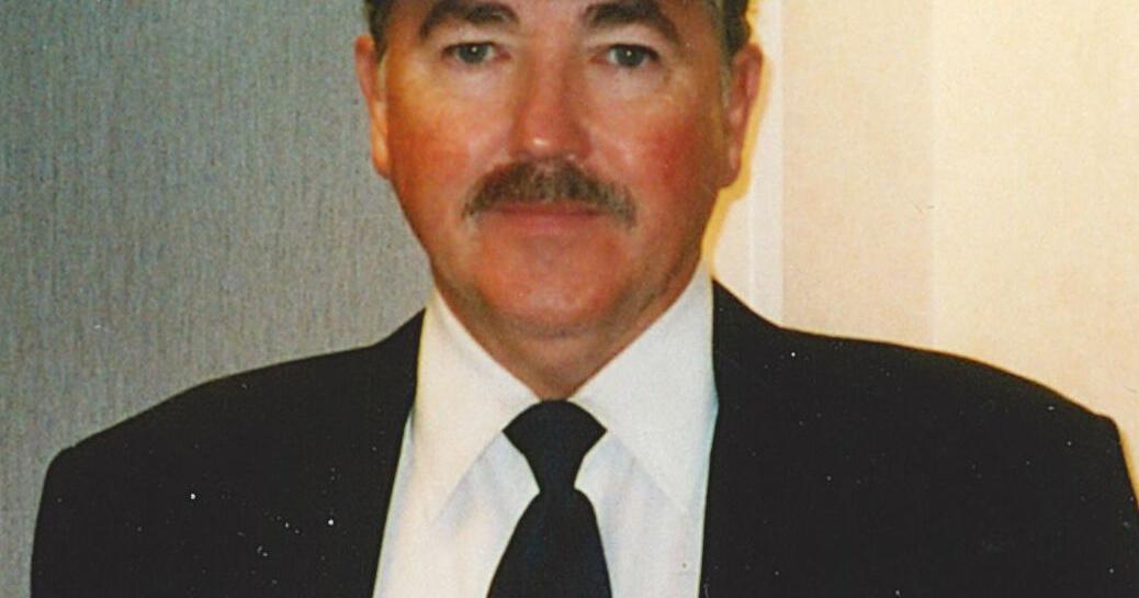 Edward Carlson | Obituaries | leadertelegram.com