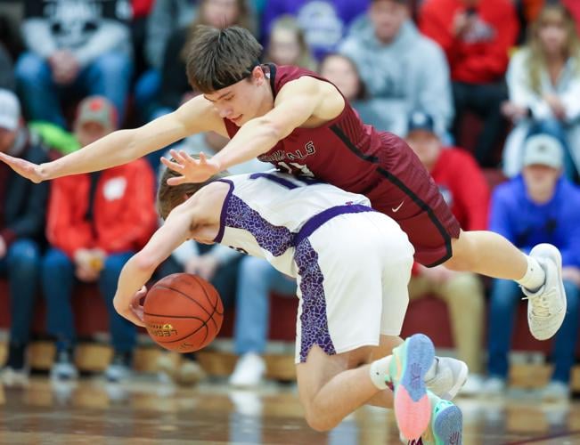 Boys hoops playoffs: Durand uses late push to down Spring Valley, reach ...