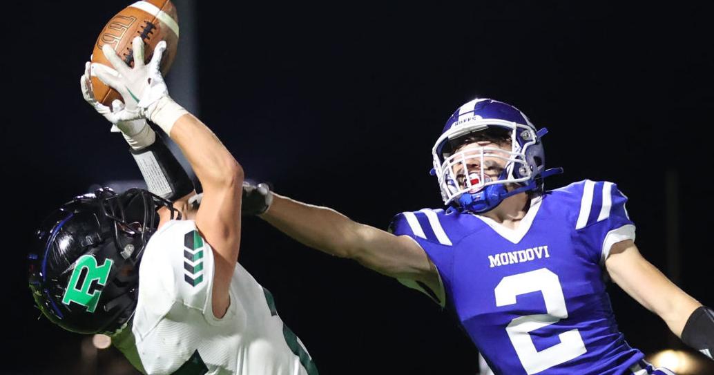 Photo gallery: Regis at Mondovi football | Sports | leadertelegram.com